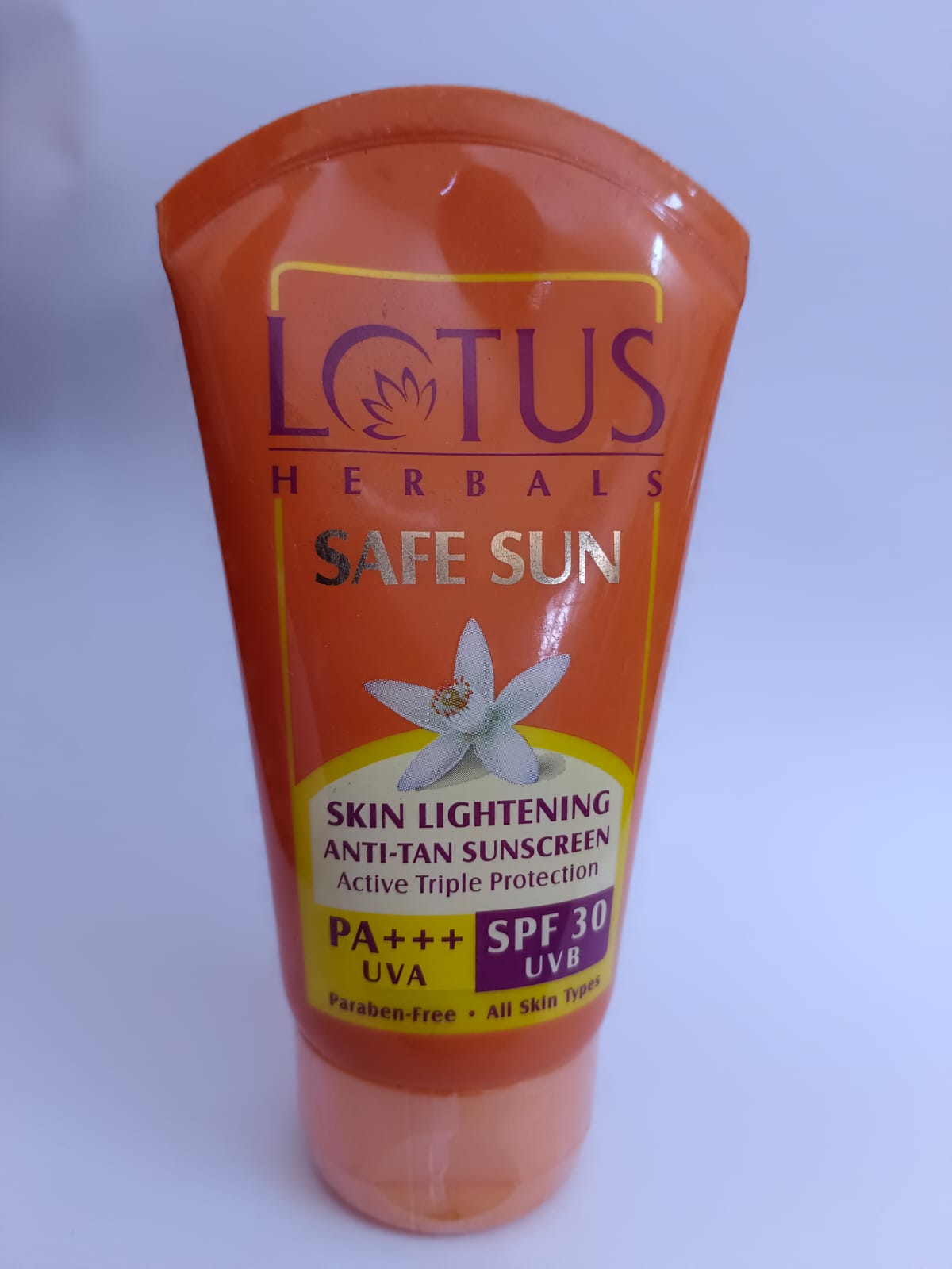Buy Lotus Herbals Sunscreen SPF 30 PA+++ - 50 grams Cream,Orange Online ...